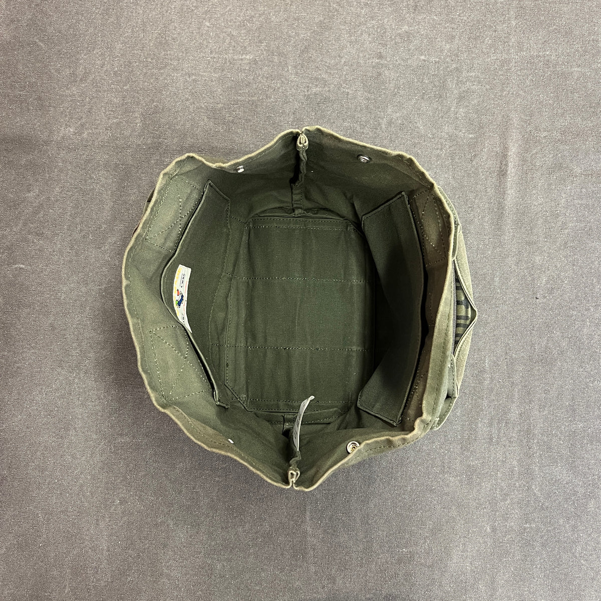 [PRE OWNED]-HUMAN MADE CARPENTERS BAG SMALL – Trade Point_HK