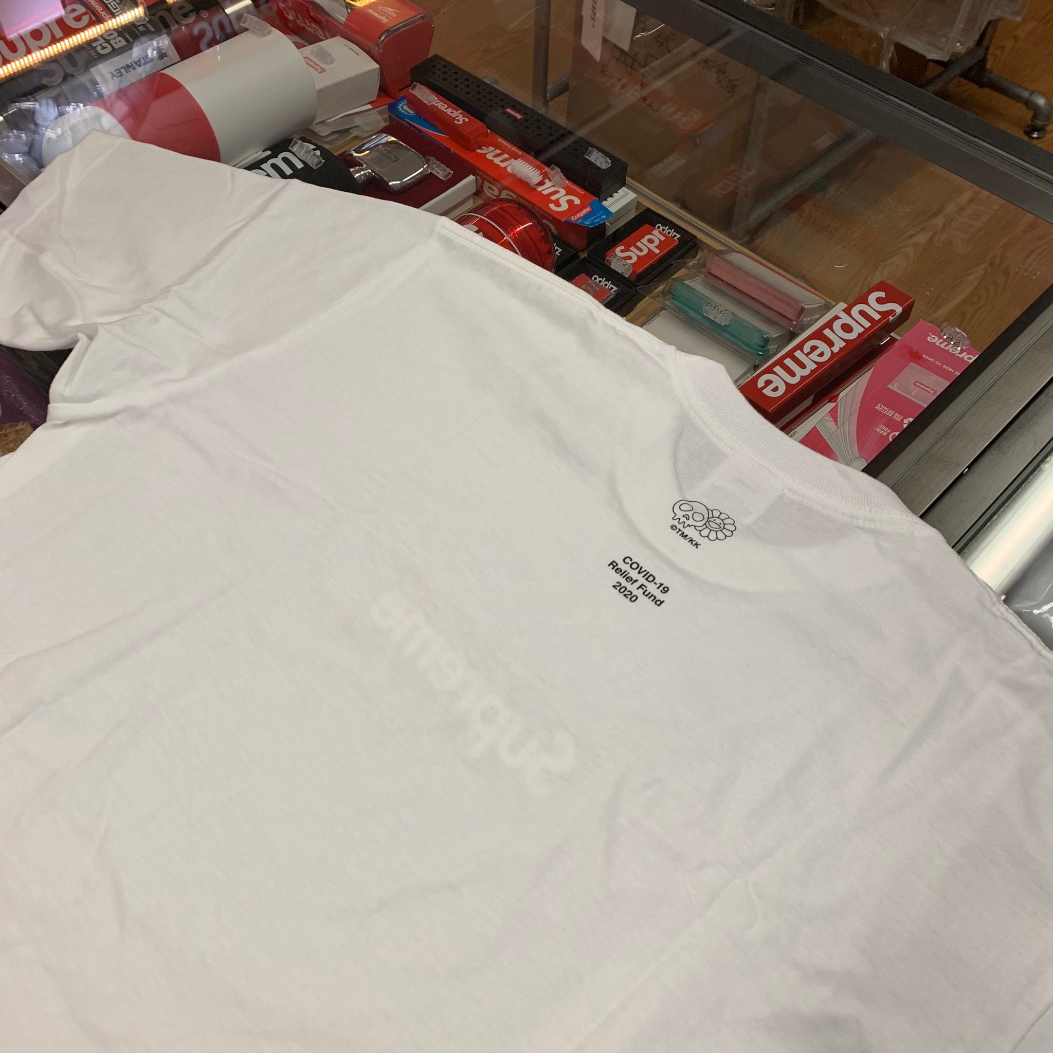 SUPREME TAKASHI MURAKAMI COVID-19 RELIEF BOX LOGO TEE SUPREME TAKASHI MURAKAMI COVID-19 RELIEF BOX LOGO TEE